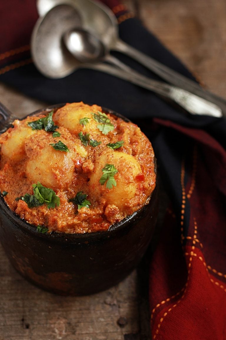 Dum aloo recipe Punjabi | Restaurant style dum aloo recipe