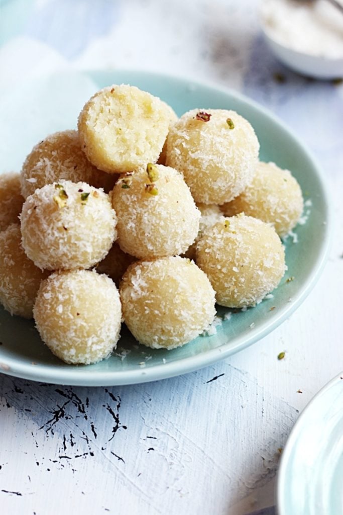 coconut ladoo recipe with khova | Diwali 2016 sweet recipes