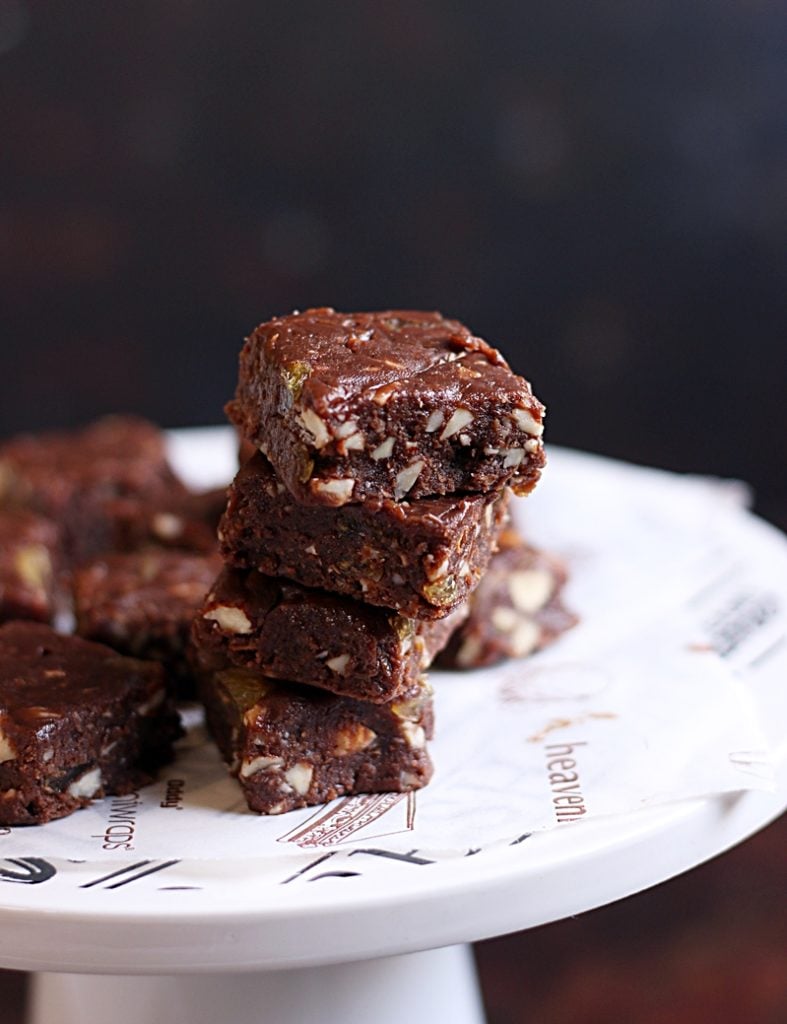 chocolate fudge recipe with fruits and nuts