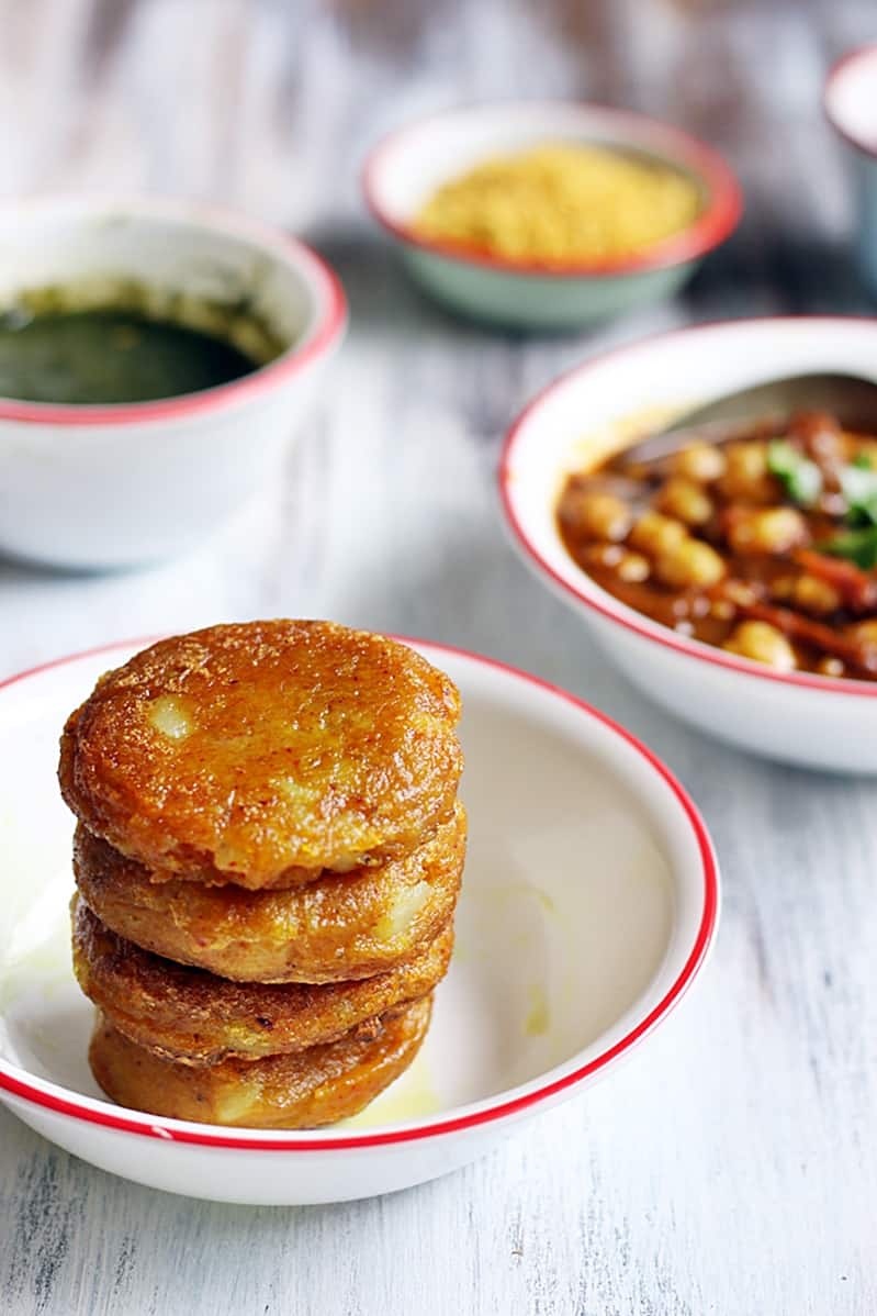 aloo tikki chole recipe, how to make aloo tikki chole recipe