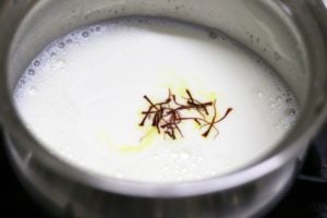 Saffron Milk Recipe | How To Make Saffron Milk | Indian Kesar Milk ...